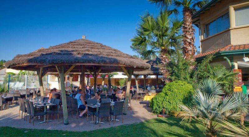 Camping Le Vieux Port | Luxury mobile homes & tents | Roan