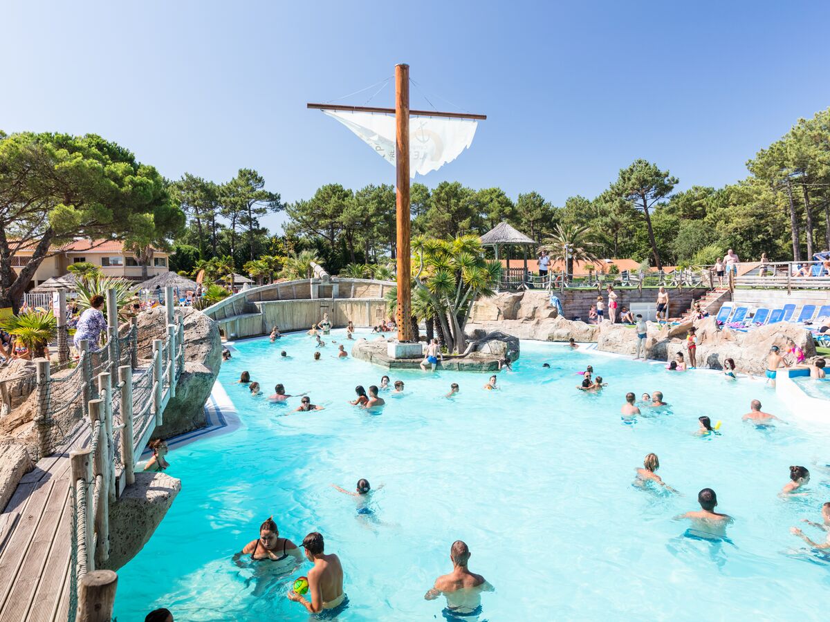 Camping Le Vieux Port | Luxury mobile homes & tents | Roan